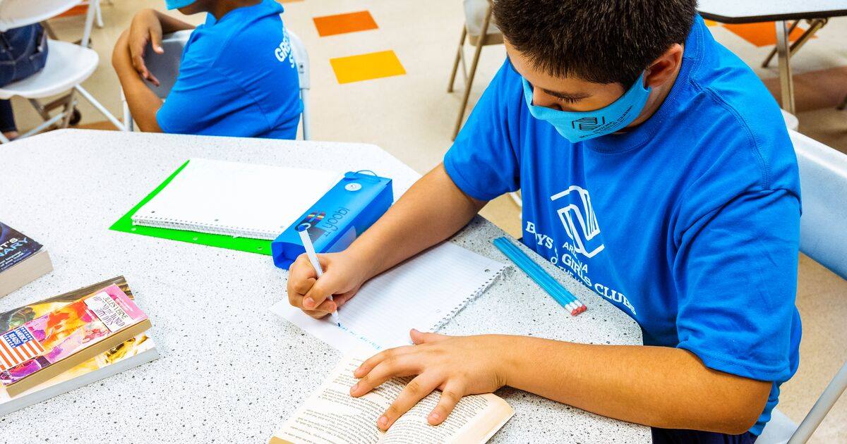 Paycom Employees Give $10,000 to Boys and Girls Club | Paycom
