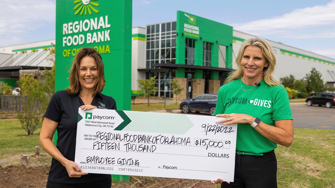 Paycom team members donate, volunteer for Hunger Action Month | Paycom Blog